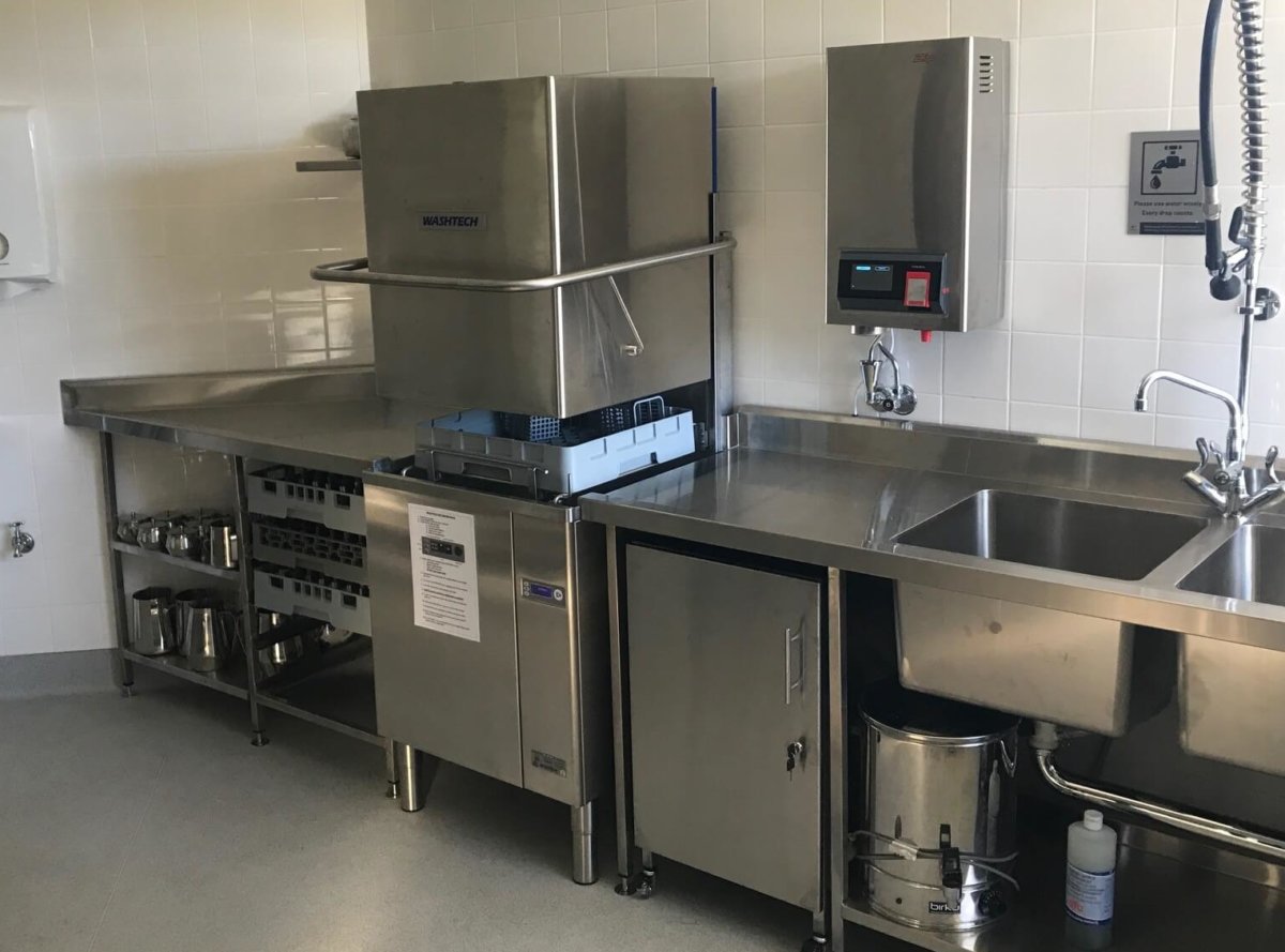 Washtech M2 Commercial Dishwasher – Step By Step Guide